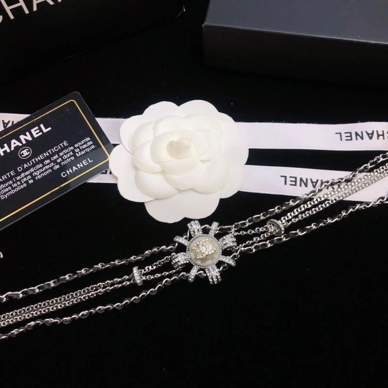 High fidelity Chanel Brooches