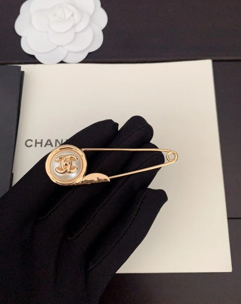 Exact replica Chanel Brooches