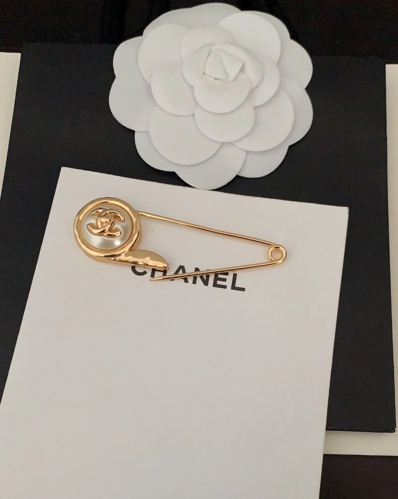 Exact replica Chanel Brooches