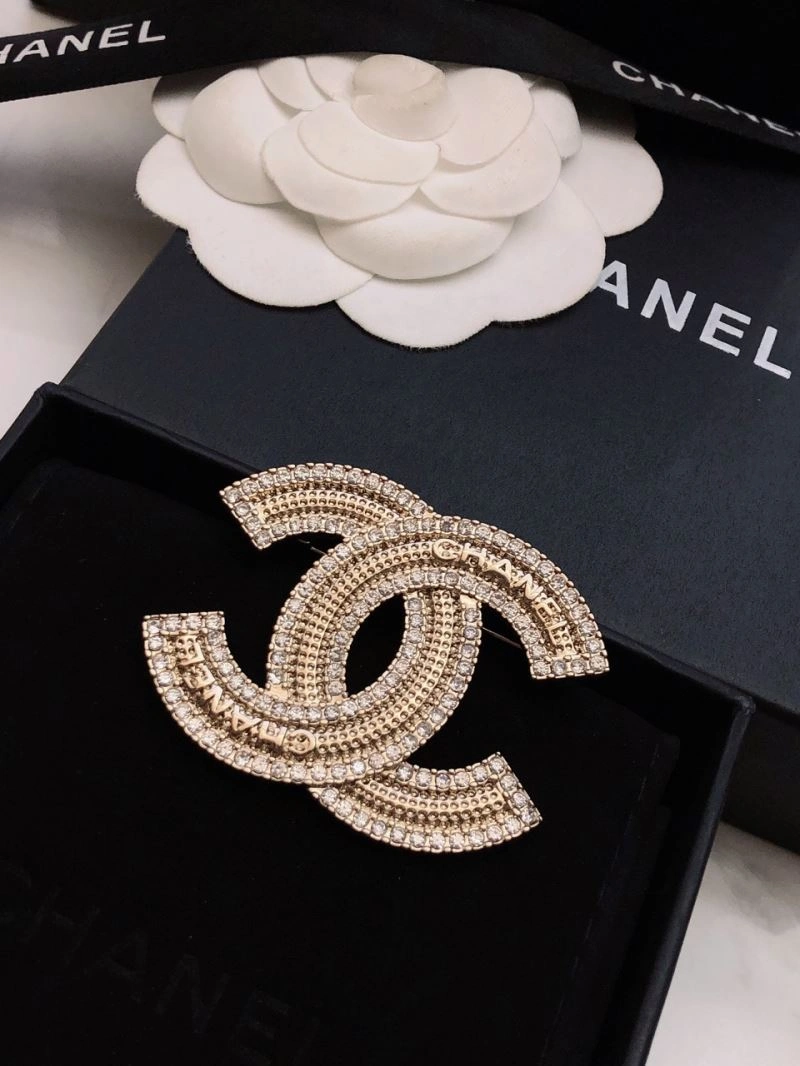 Bargain Chanel Brooches