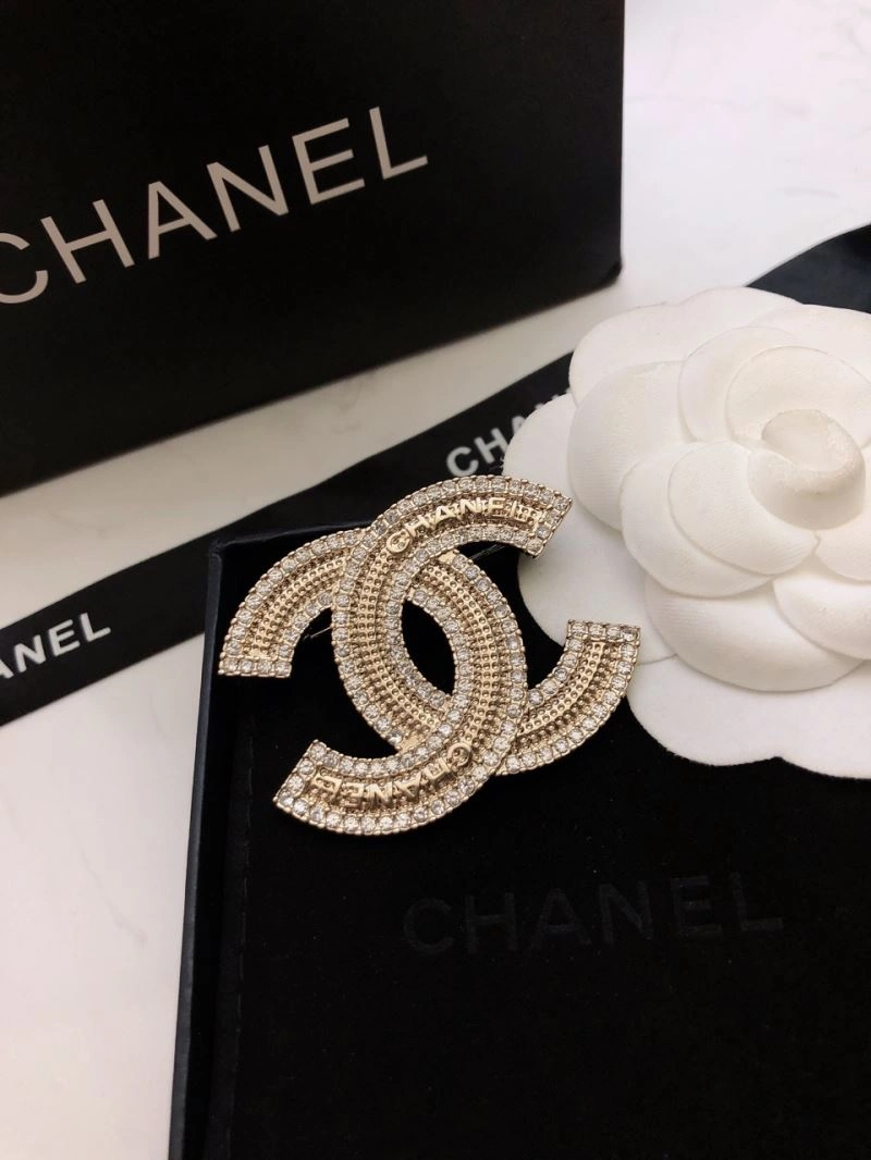 Bargain Chanel Brooches