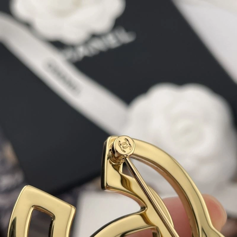 High accuracy Chanel Brooches
