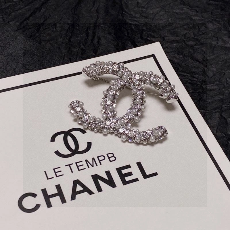 Legit Chanel Brooches