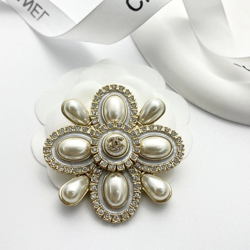 Exact replica Chanel Brooches