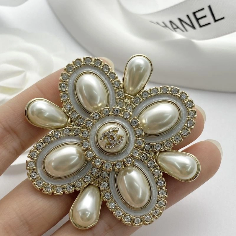 Exact replica Chanel Brooches