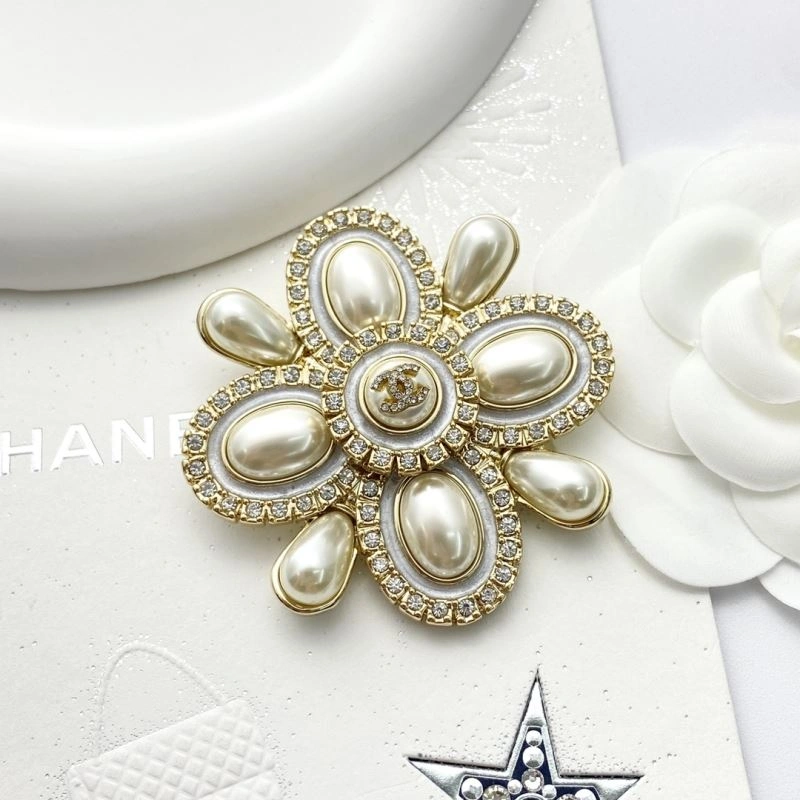 Exact replica Chanel Brooches