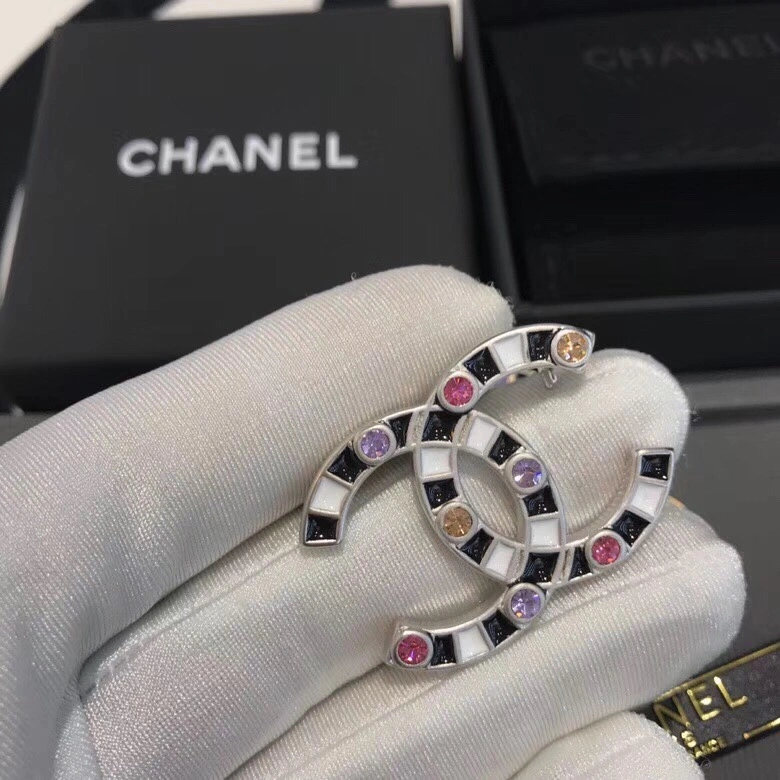 Bargain Chanel Brooches