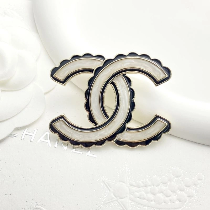 Official Chanel Brooches