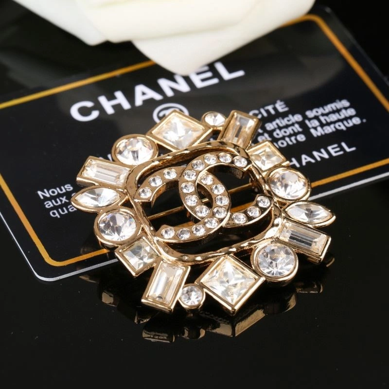 High fidelity Chanel Brooches