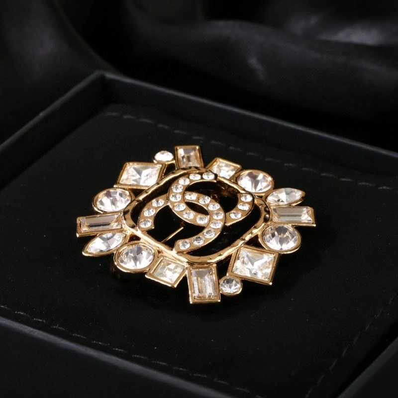 High fidelity Chanel Brooches