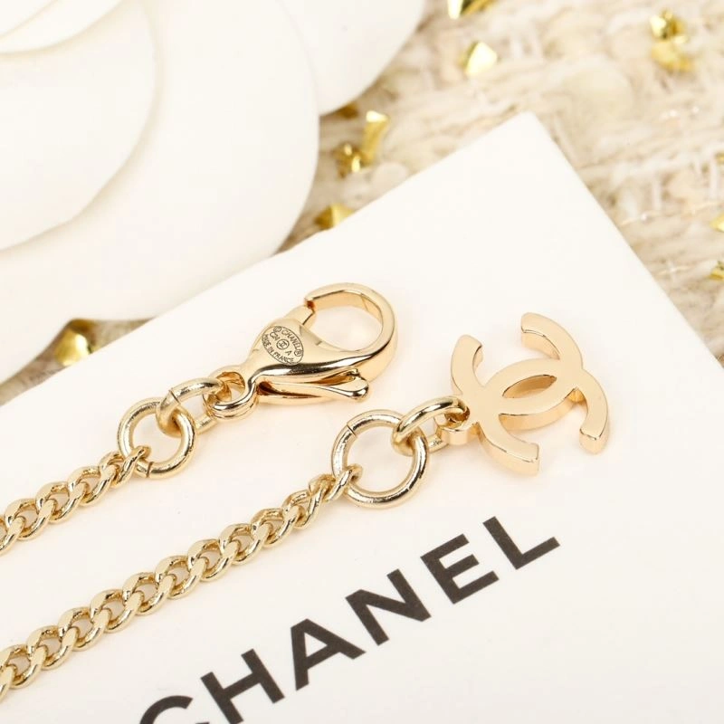 Brand-original Chanel Brooches