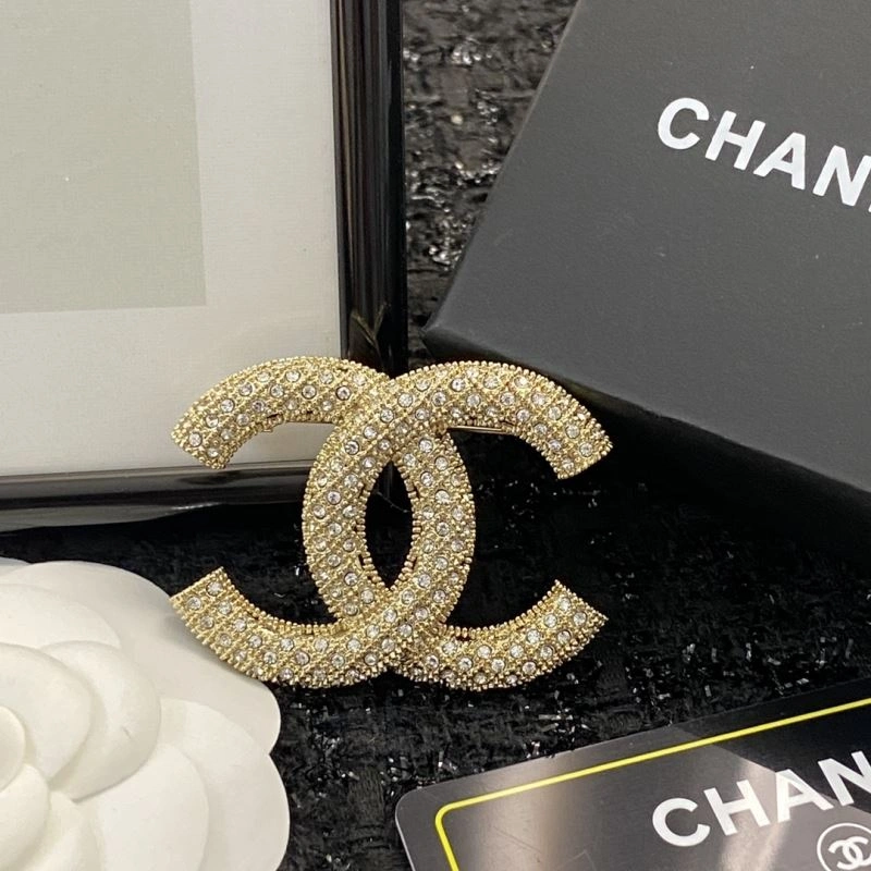 High fidelity Chanel Brooches