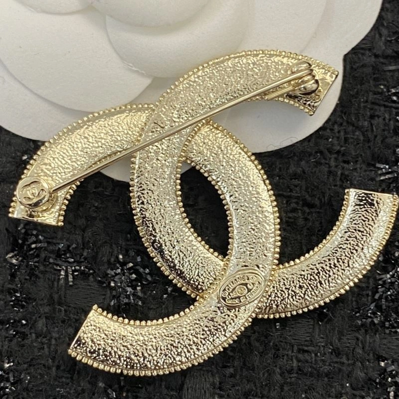 High fidelity Chanel Brooches