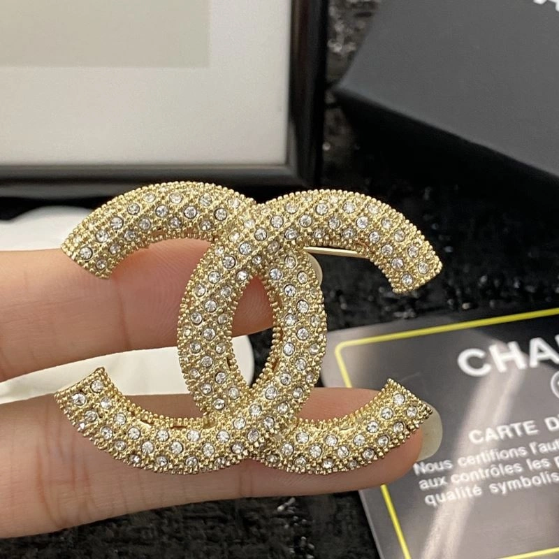 High fidelity Chanel Brooches