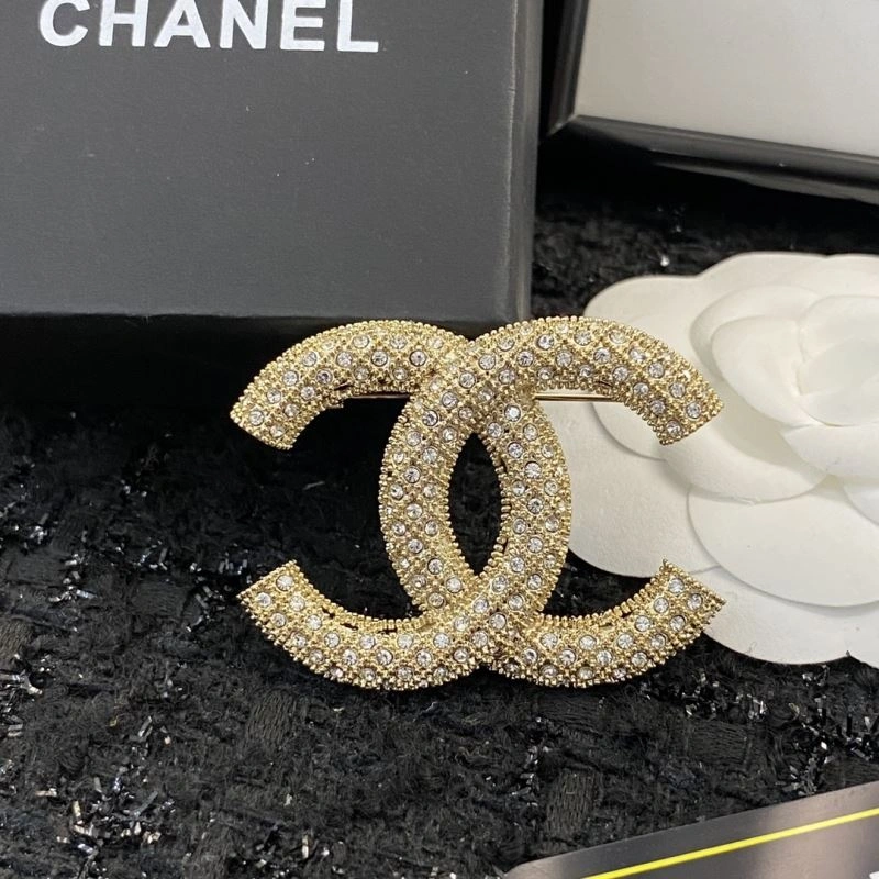 High fidelity Chanel Brooches