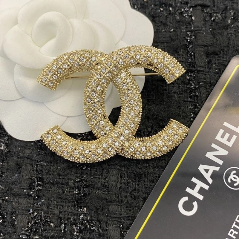 High fidelity Chanel Brooches