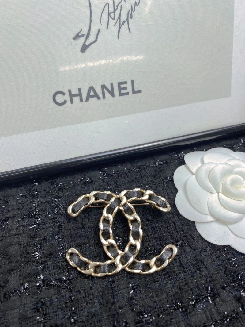 High fidelity Chanel Brooches