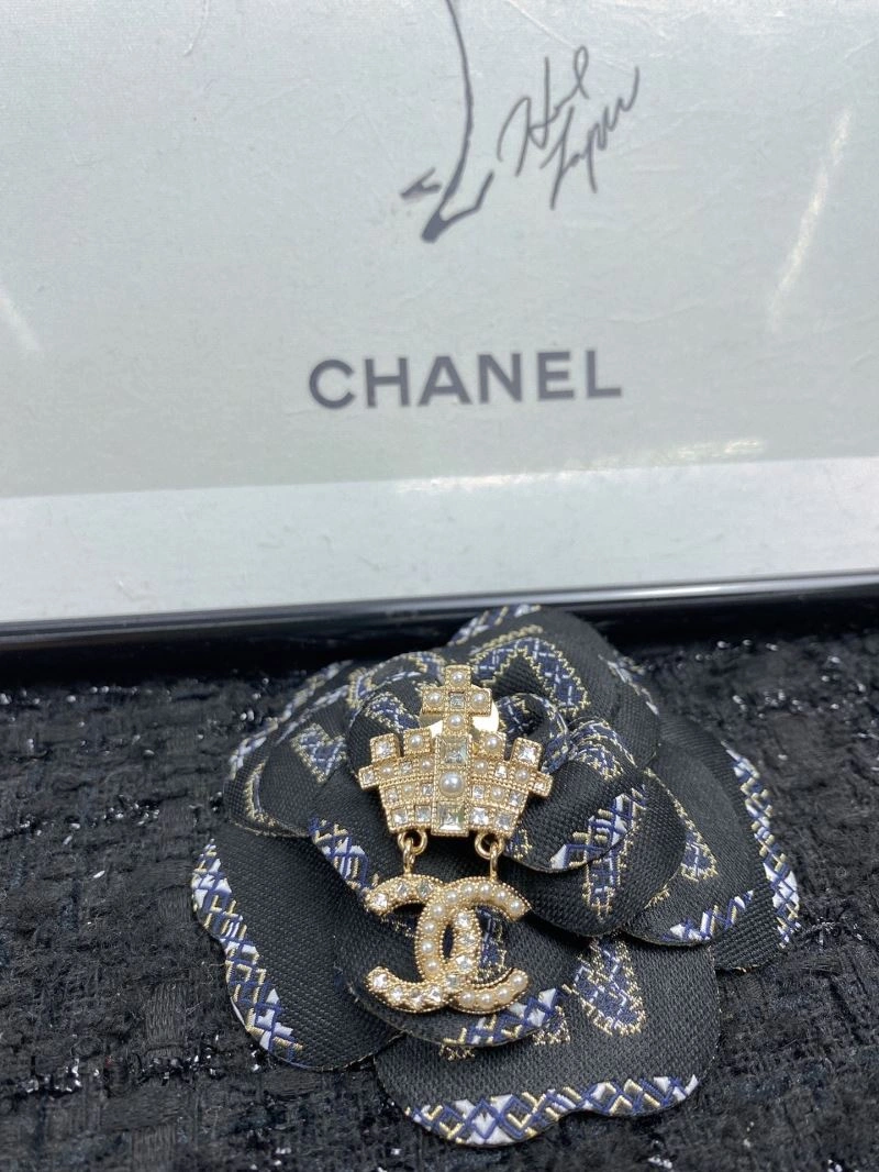 Official Chanel Brooches