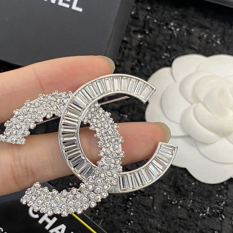 Top match Chanel Brooches