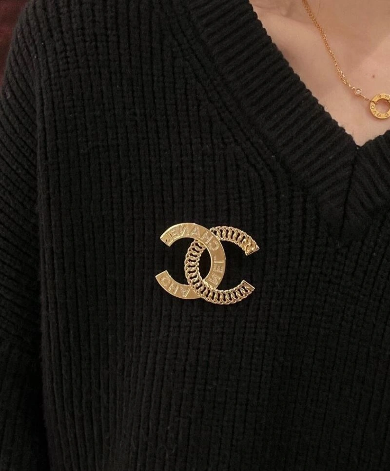 Economical Chanel Brooches