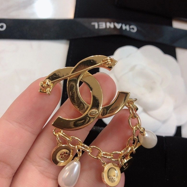 Brand-original Chanel Brooches