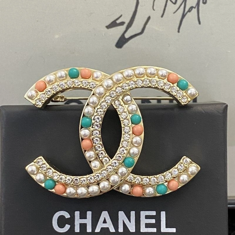 High fidelity Chanel Brooches