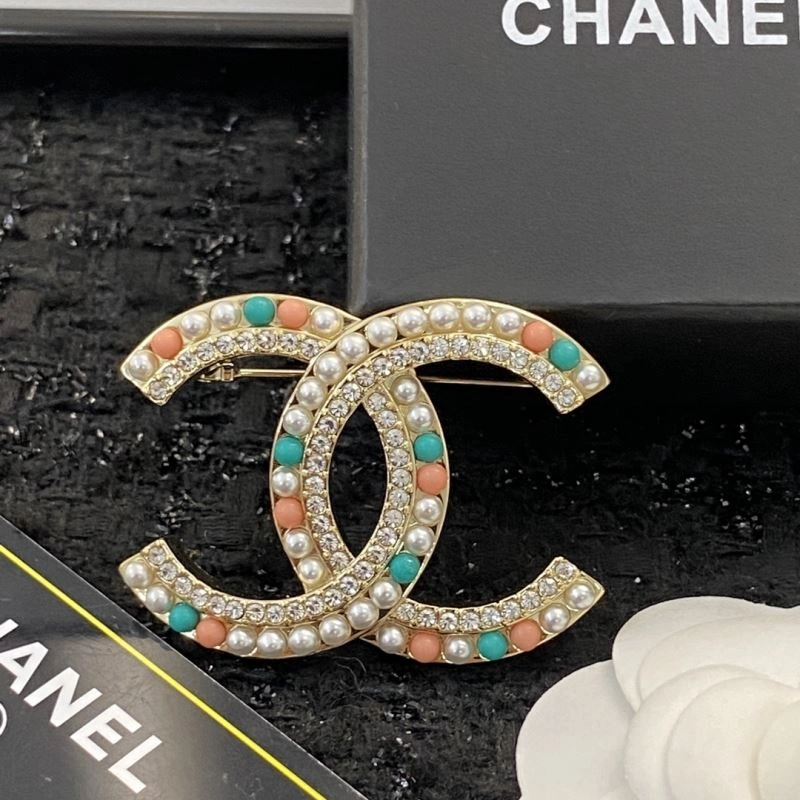 High fidelity Chanel Brooches