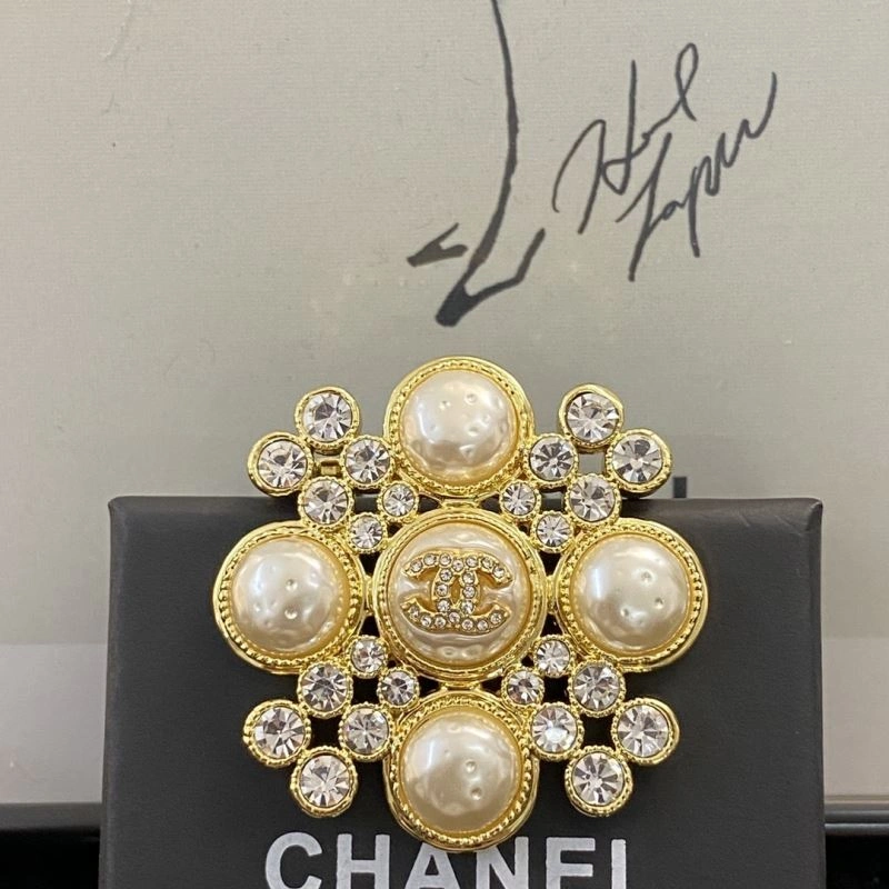 Official Chanel Brooches