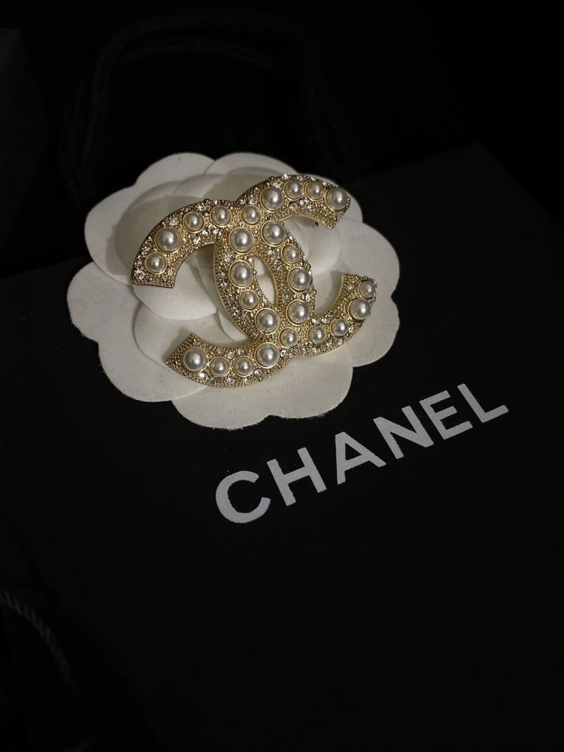 Official Chanel Brooches