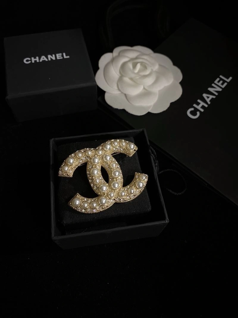 Official Chanel Brooches