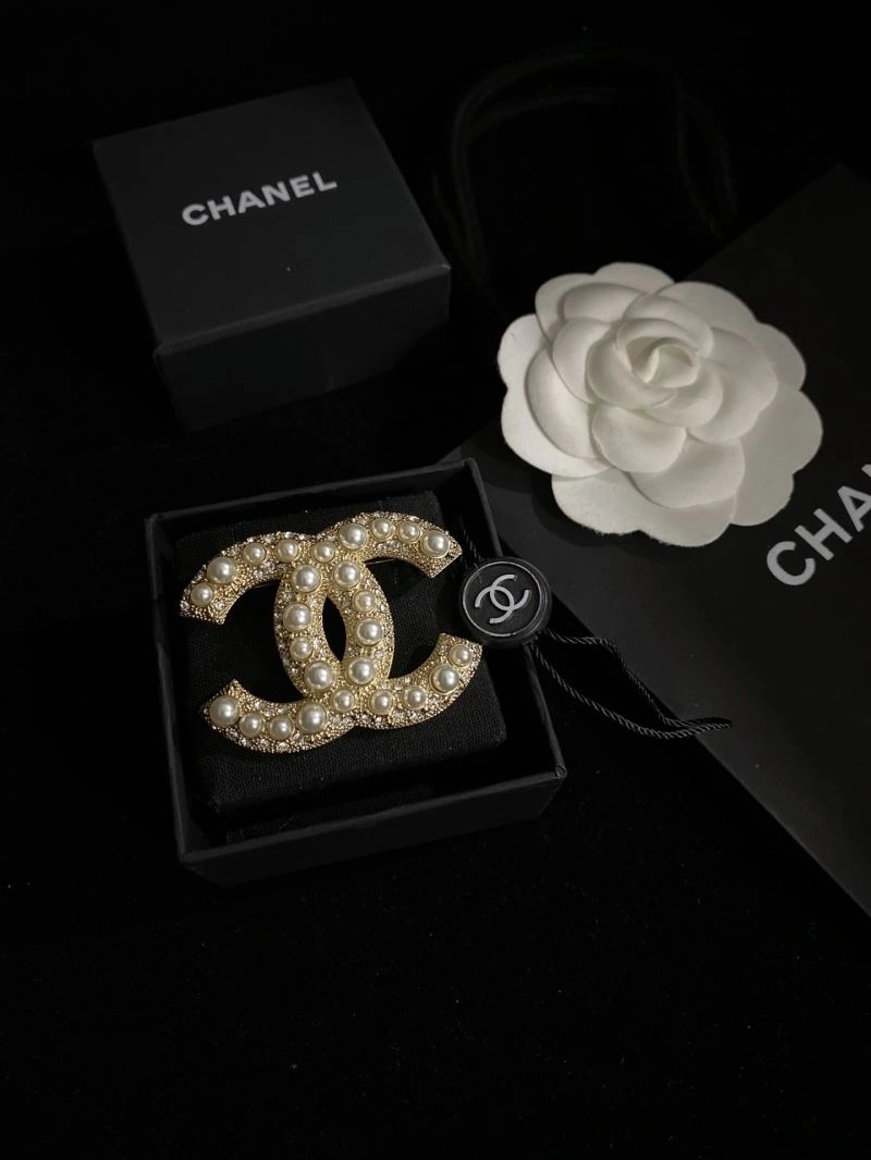 Official Chanel Brooches