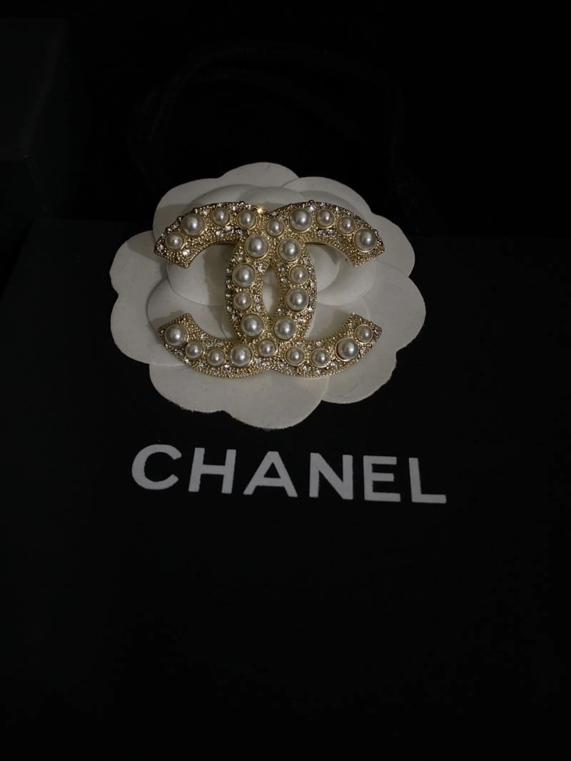 Official Chanel Brooches