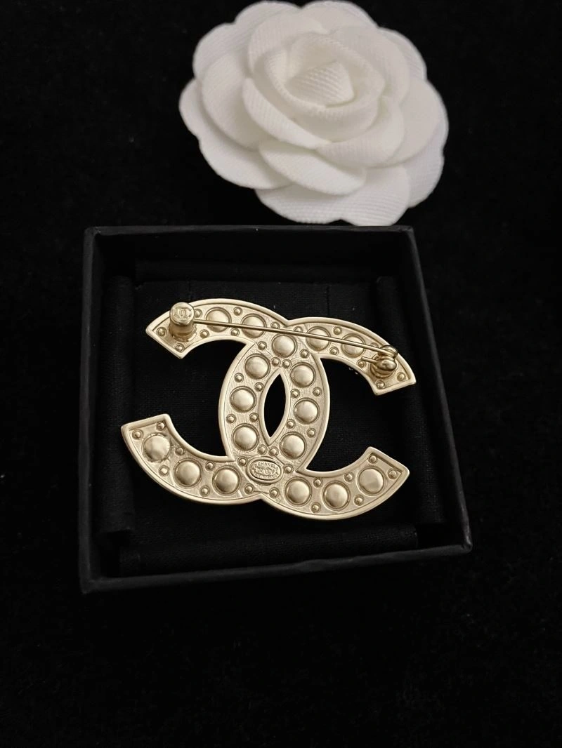 Official Chanel Brooches