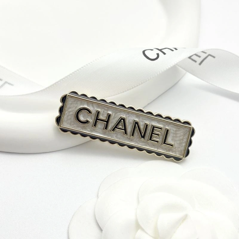 Brand-original Chanel Brooches