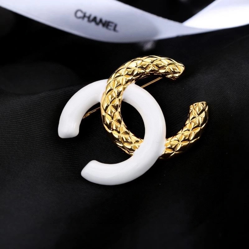 High accuracy Chanel Brooches