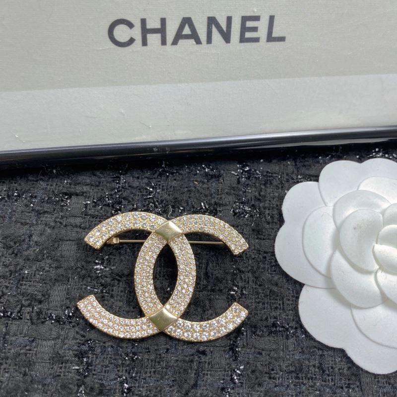 High fidelity Chanel Brooches