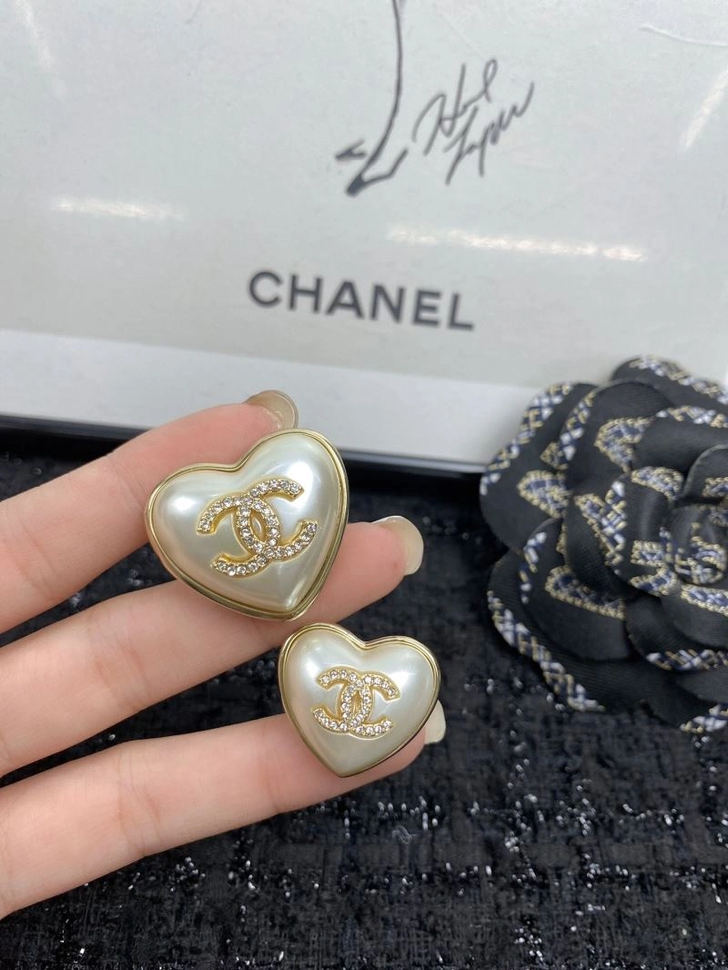 Discounted Chanel Brooches