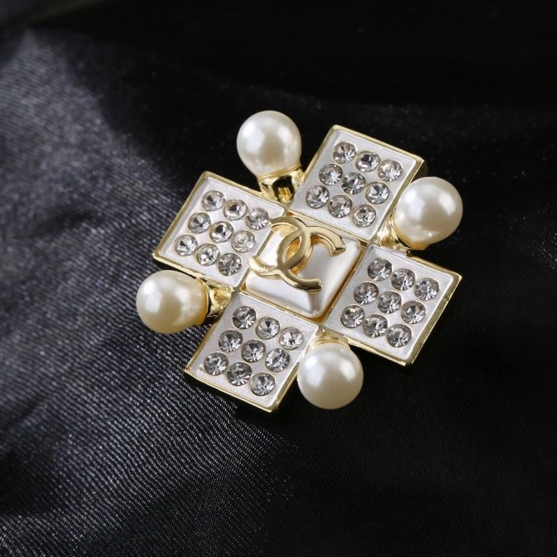 Brand-original Chanel Brooches