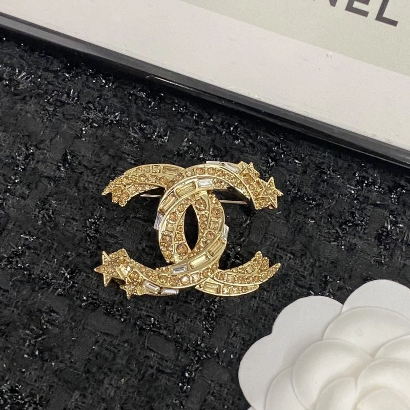 Accurate model Chanel Brooches