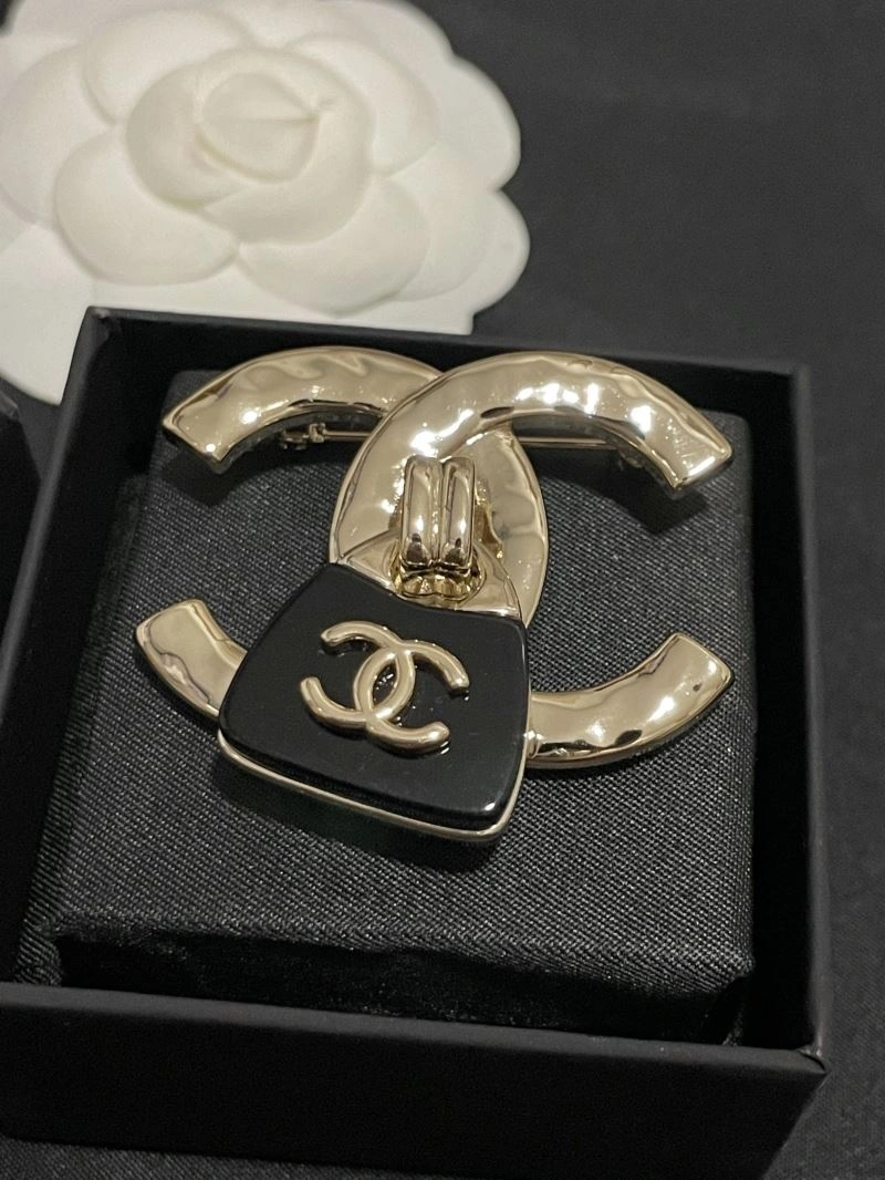 Brand-original Chanel Brooches