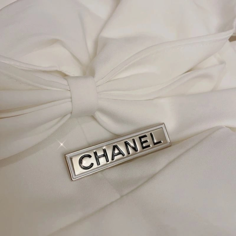 Economical Chanel Brooches