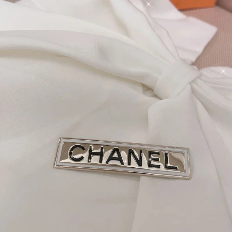 Economical Chanel Brooches