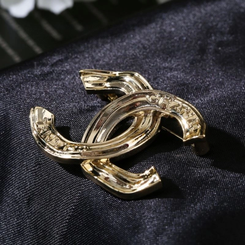 Brand-original Chanel Brooches