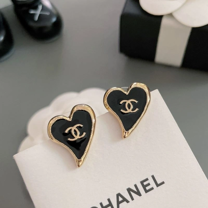 Legit Chanel Brooches
