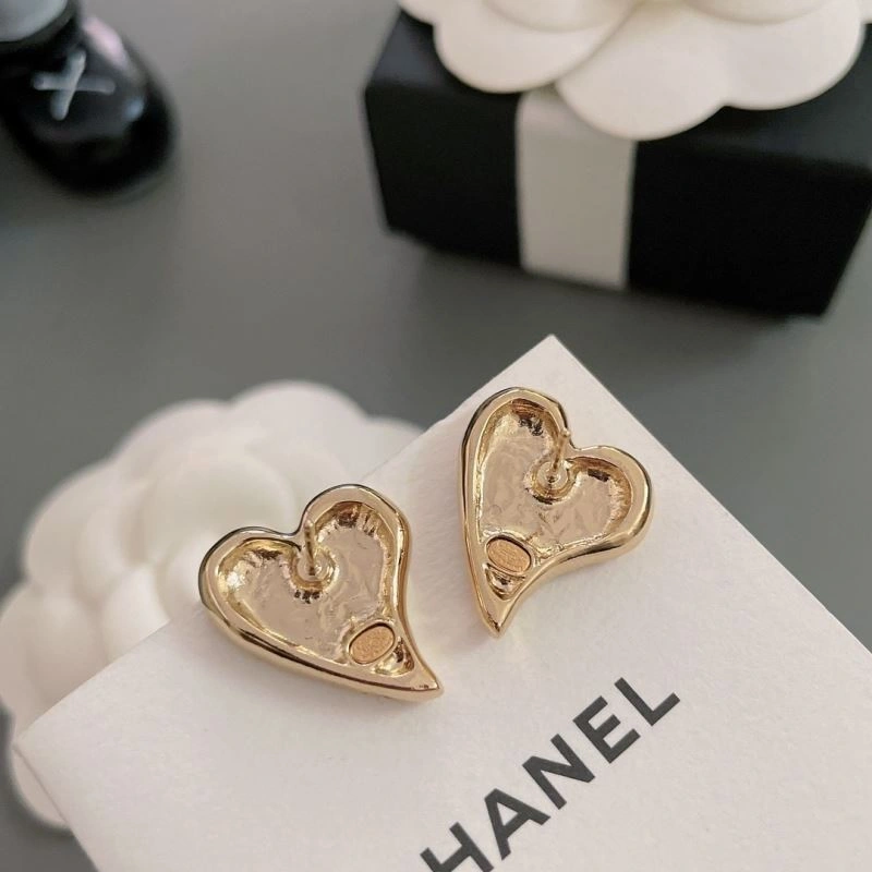 Legit Chanel Brooches