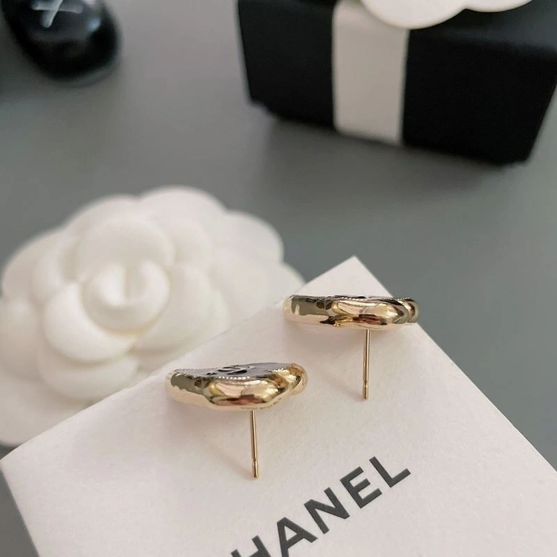 Legit Chanel Brooches