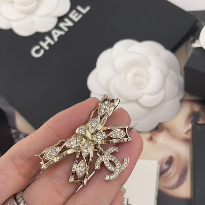 Legit Chanel Brooches