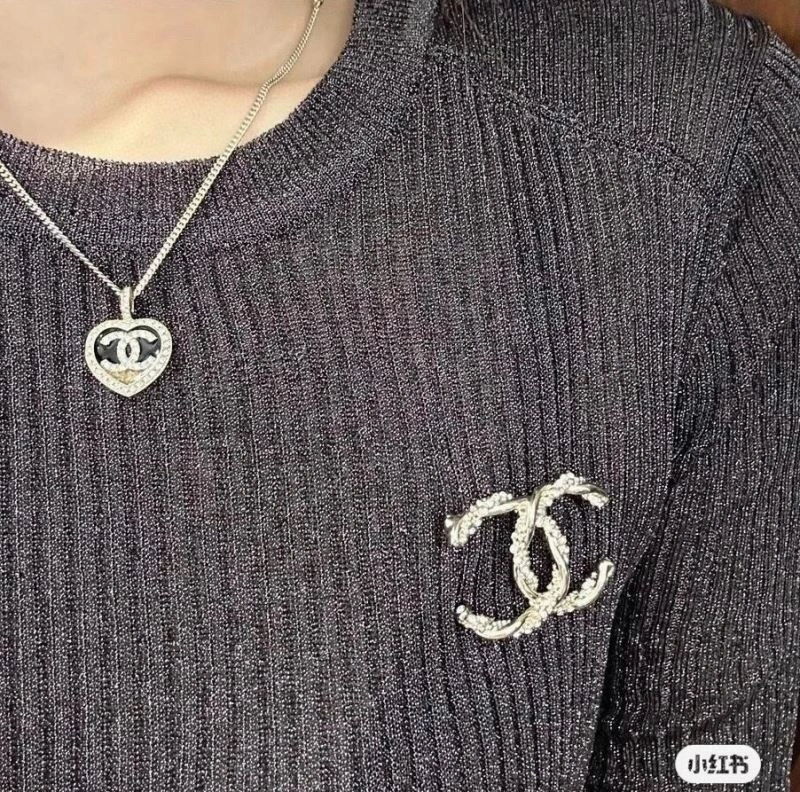 Mirror quality Chanel Brooches