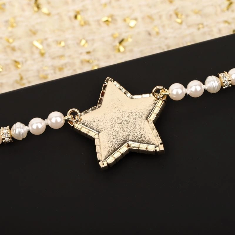 Top match Chanel Brooches