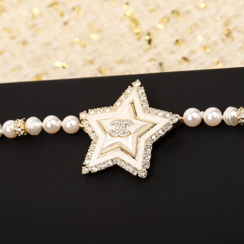 Top match Chanel Brooches